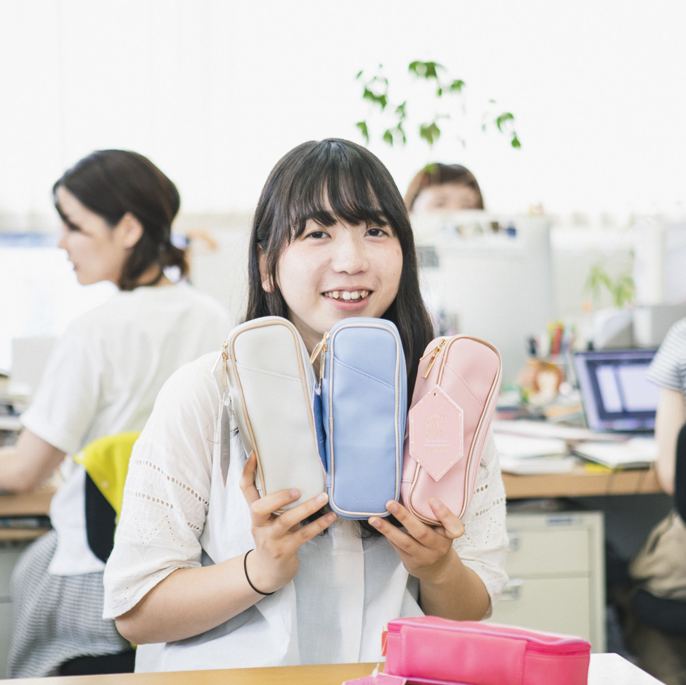 可愛いだけじゃない！機能性も抜群なペンケース ＆STUDIUM『STUDY PEN CASE』 | いろは出版株式会社