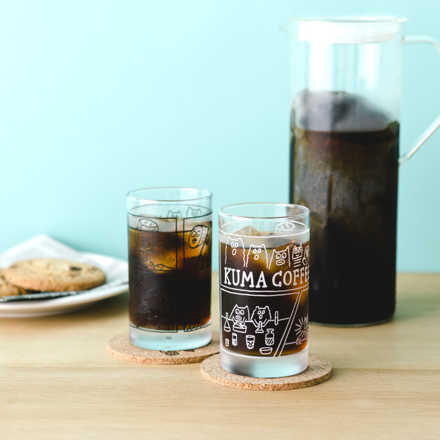 森の中に住むくまちゃんの親子が営む珈琲屋さんをイメージした『KUMA COFFEE』シリーズの制作秘話 | いろは出版株式会社